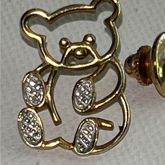Jewelry | Vintage Avon Small Teddy Bear Pin | Poshmark